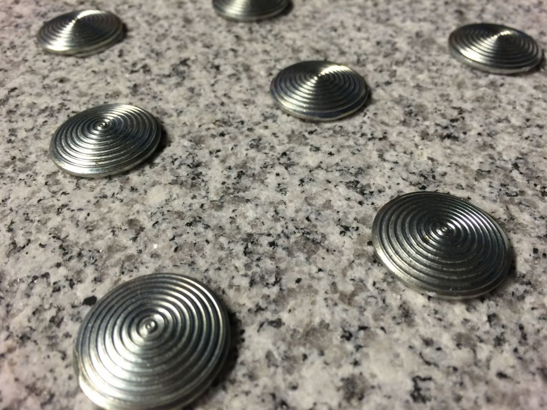 Plot podotactile en inox 316 zingué à coller